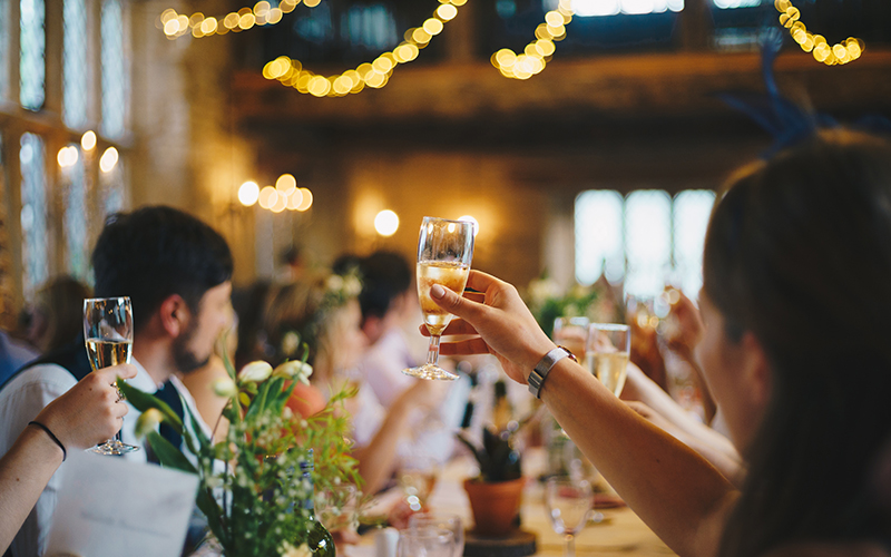 Hosting A BBQ-Inspired Wedding Feast - UK Mobile Discos